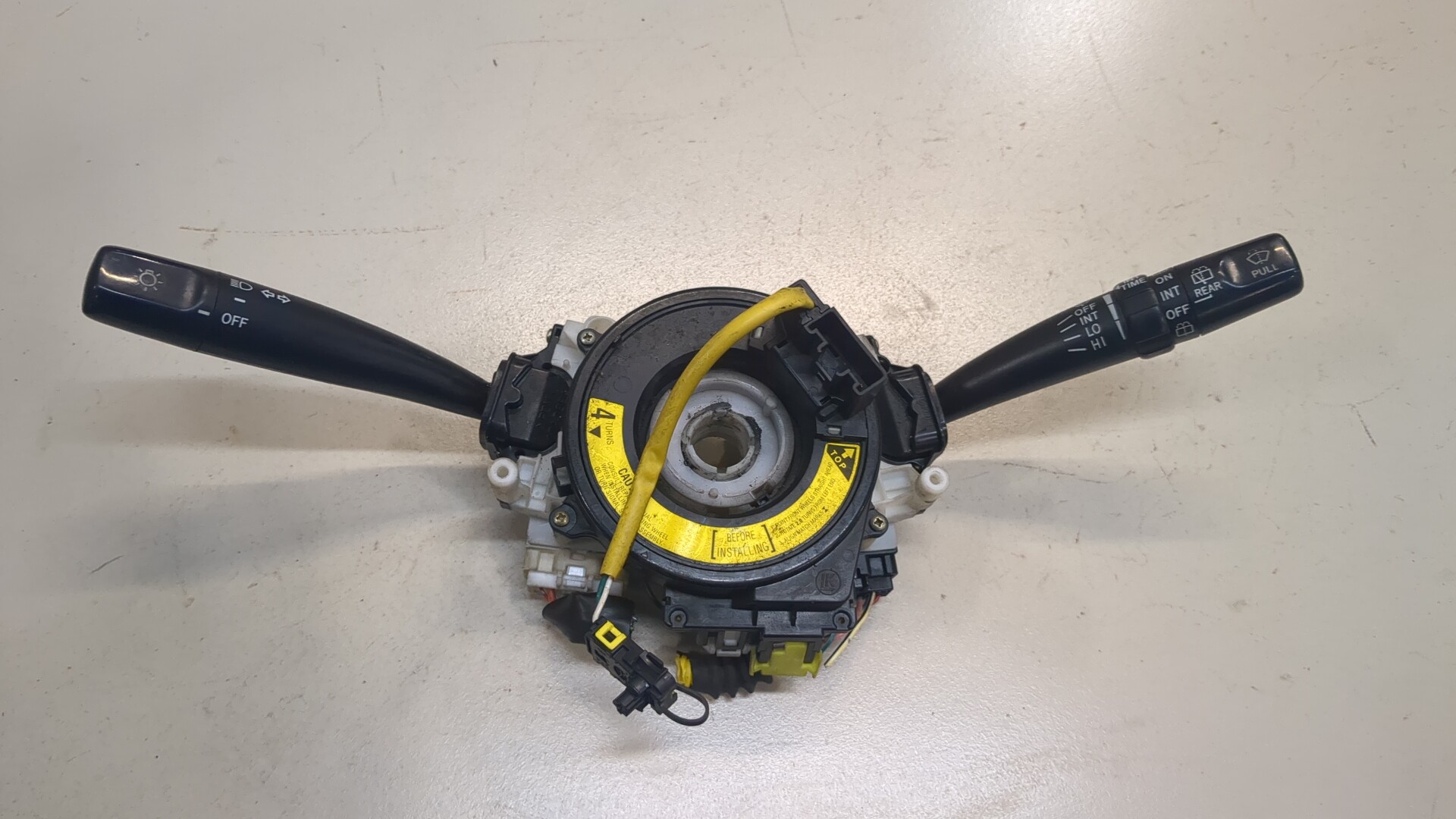 Переключатель поворотов и дворников (стрекоза) Toyota Corolla E11 ...
